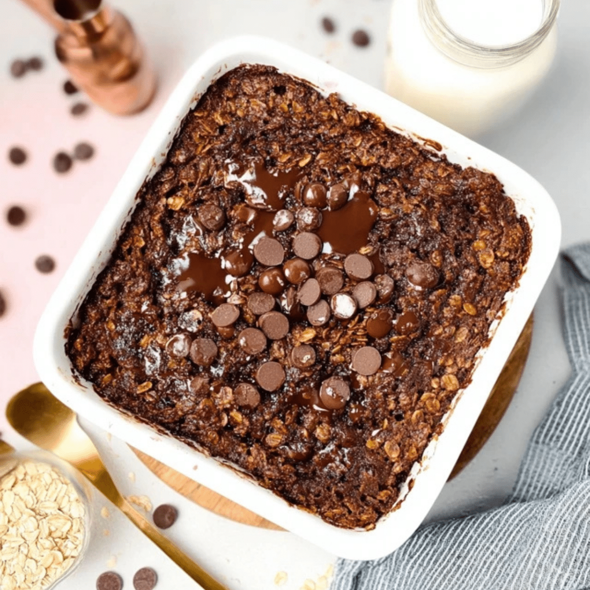 Brownie Baked Oatmeal: A Deliciously Healthy Breakfast - Superb Recipe