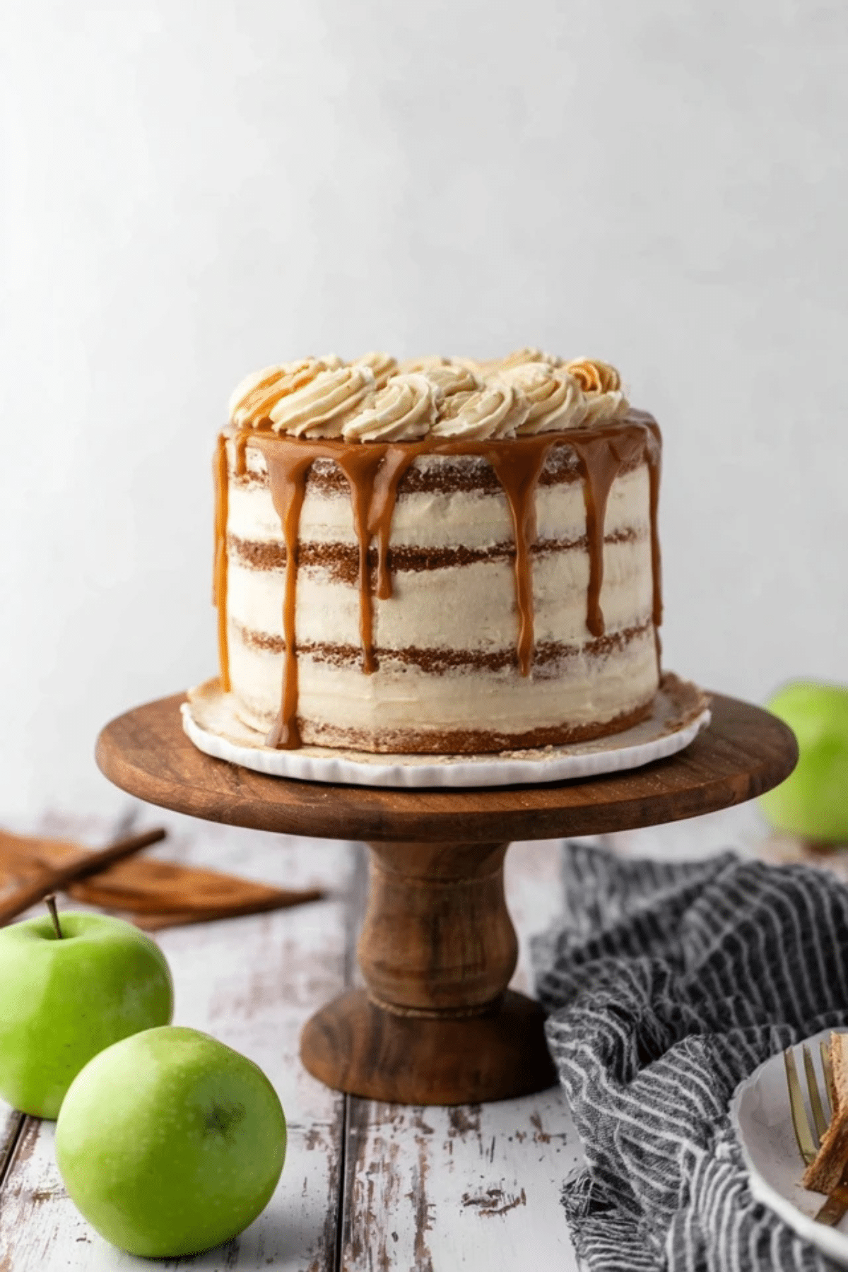 Apple Pie Layer Cake: The Ultimate Dessert Experience - Superb Recipe