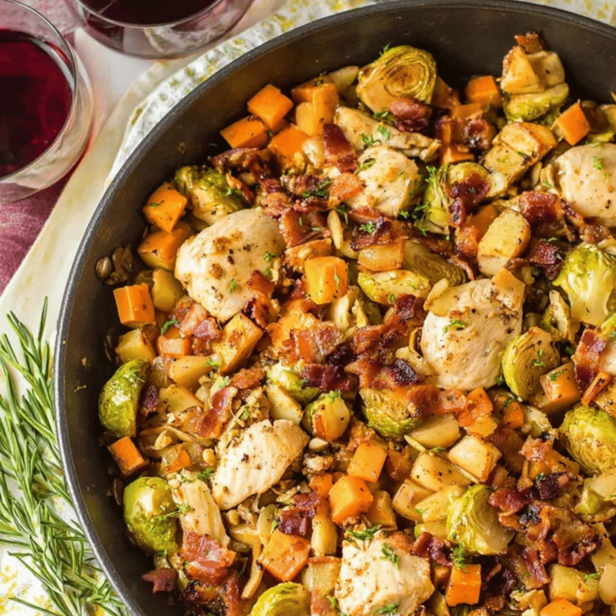 Harvest Chicken Skillet: A Cozy One-Pot Fall Favorite - Superb Recipe