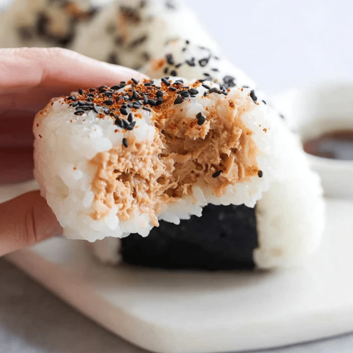 Quick and Easy Spicy Tuna Onigiri Recipe - Superb Recipe