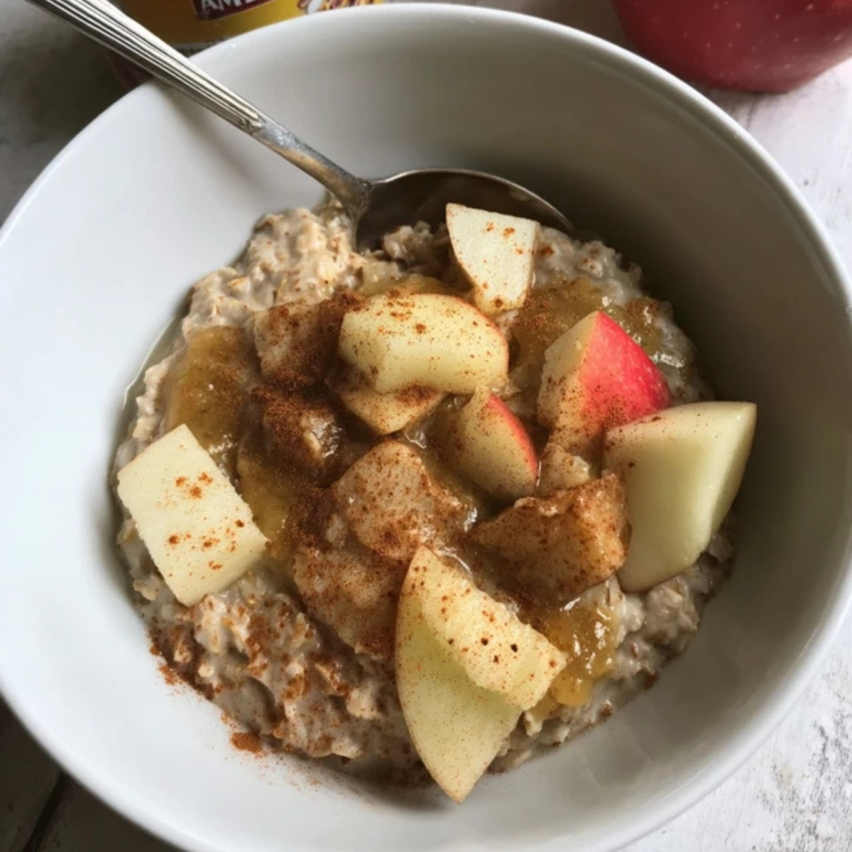 Apple and Cinnamon Porridge: A Cozy, Nutritious Start to Your Day ...