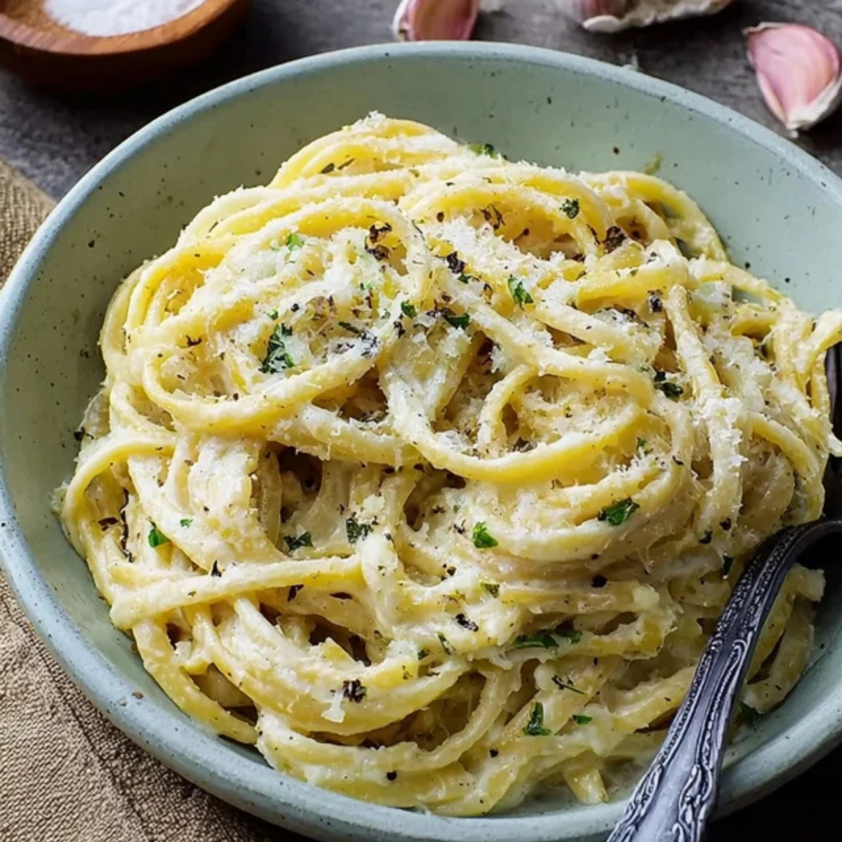Creamy Garlic Pasta: The Ultimate Comfort Food Recipe - Superb Recipe